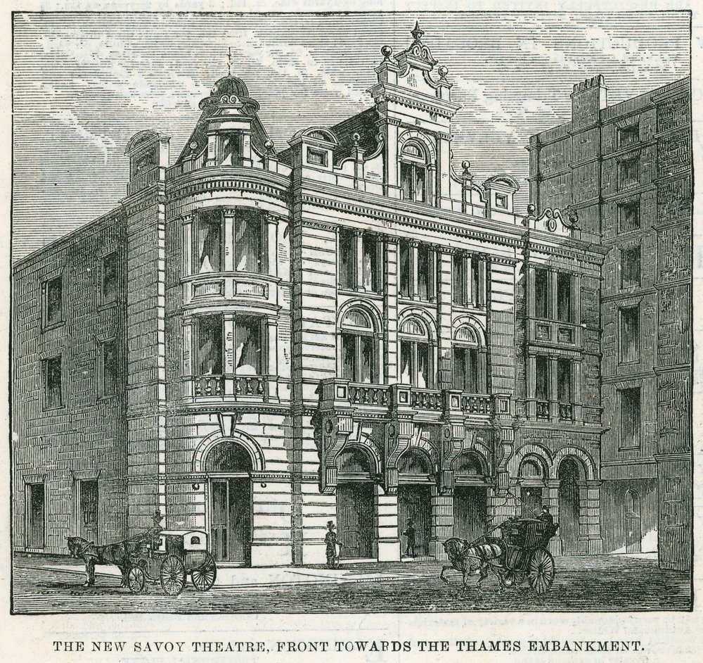 El Nuevo Teatro Savoy, frente al Thames Embankment