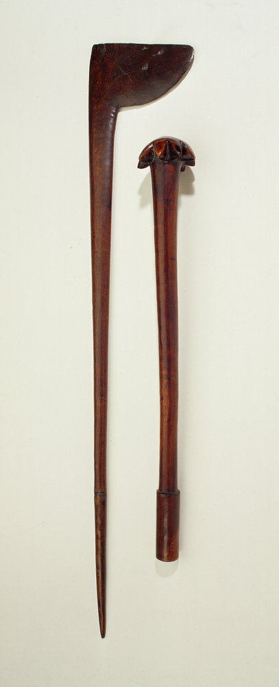 Tewhatewha maorí y club de Nueva Caledonia (madera)