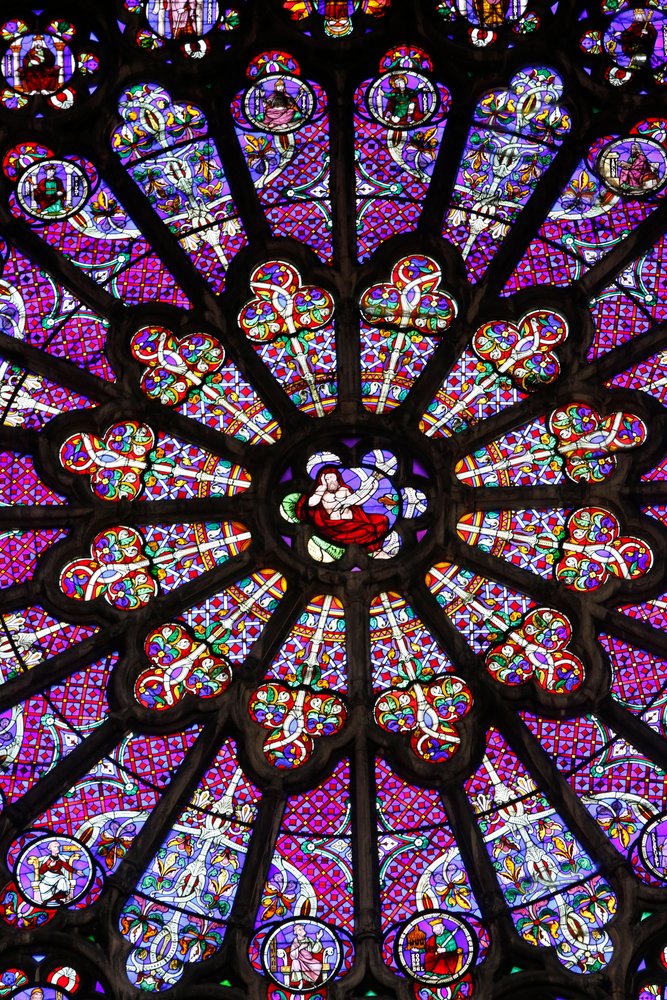 Basílica de San Denis, transepto norte, vidriera (un detalle), rosetón ...