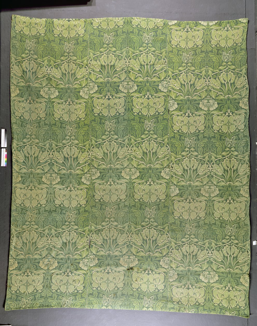Diseño de tela 'Tulipán' | William Morris